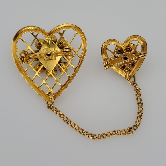 Vintage | Jewelry | Vintage Gold Ab Hearts Sweater Clip | Poshmark